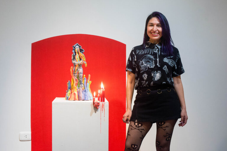 Inauguró Visceral, una potente muestra de la artista Sara Fernández ...